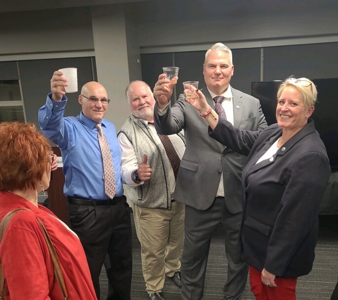 Toast Of The Town: Ecklund Defeats Sundquist For Jamestown Mayor | News ...